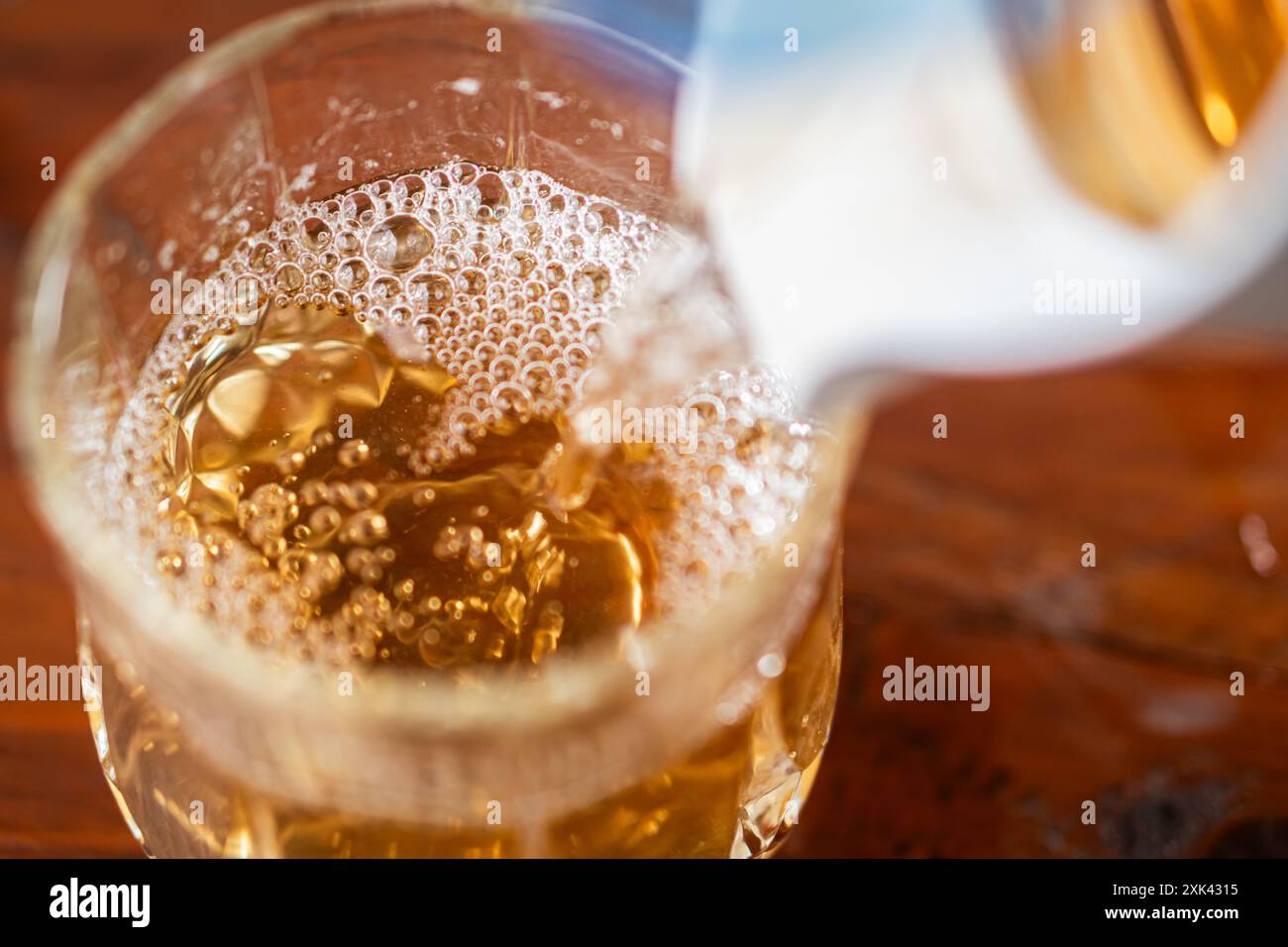 Full glass beer foam rising hi-res stock photography and images - Alamy
