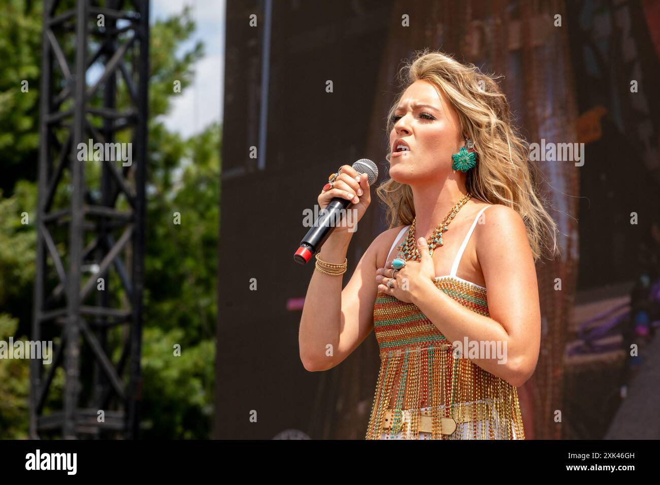 Twin Lakes, USA. 20th July, 2024. Musician Emily Ann Roberts during the ...
