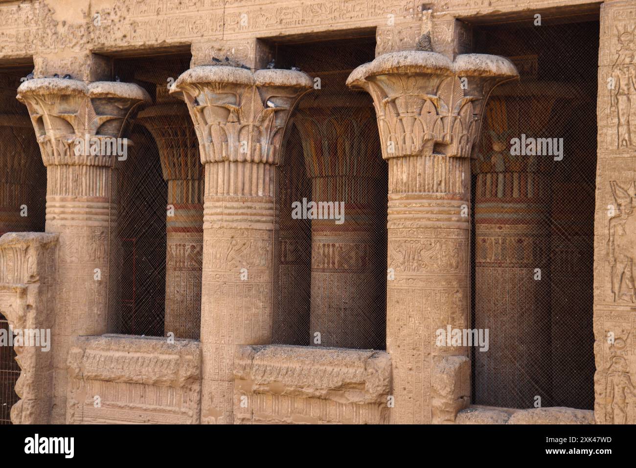 Esna temples hi-res stock photography and images - Alamy