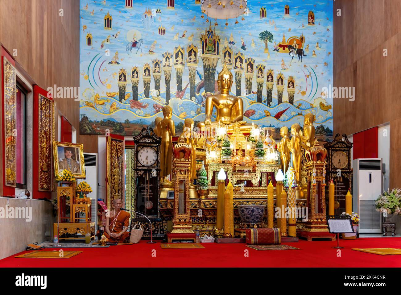 Bangkok, Thailand. 20th July, 2024. A large interior view of the Wat ...