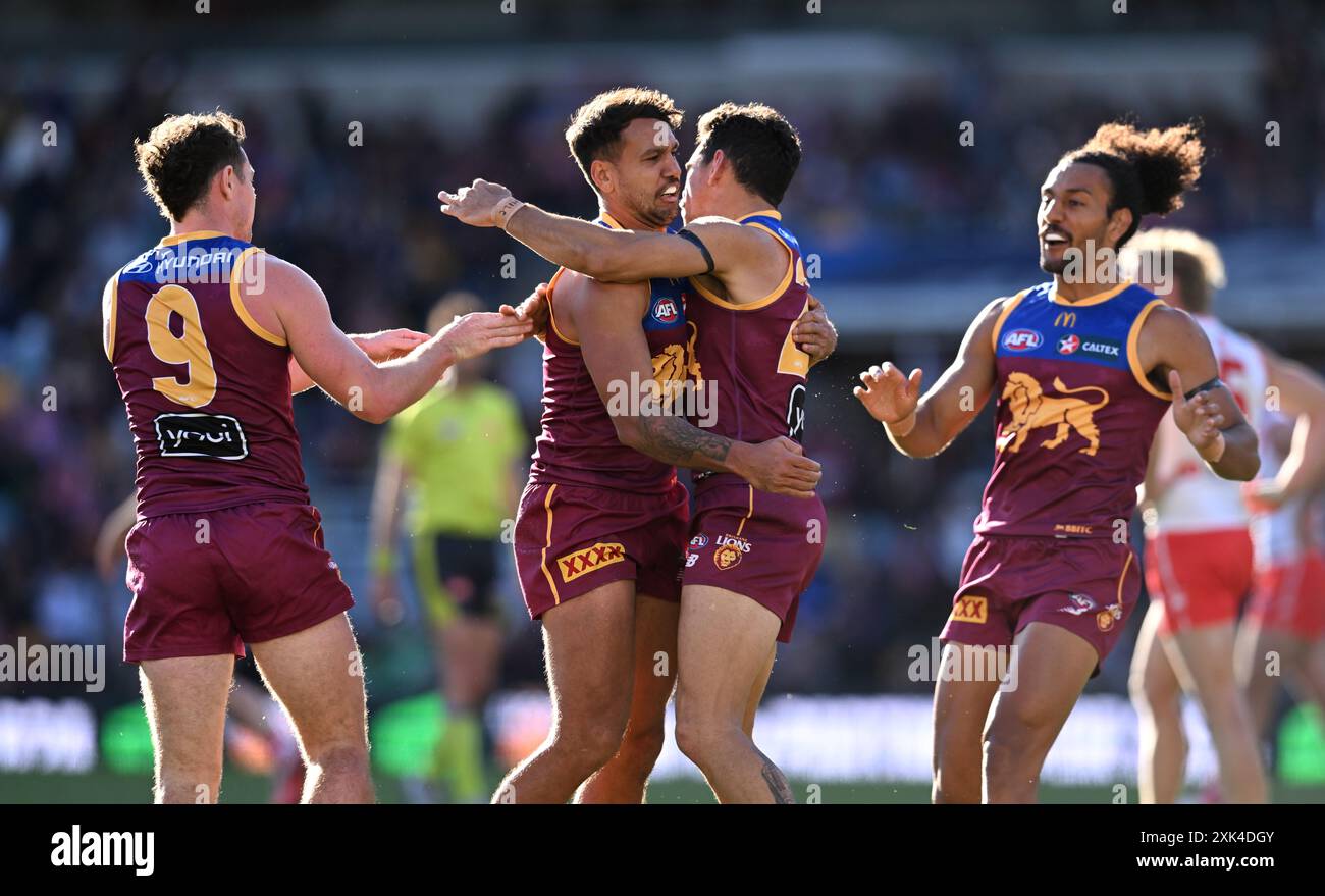 Brisbane, Australia. 21st July, 2024. Callum Ah Chee (centre) of the ...