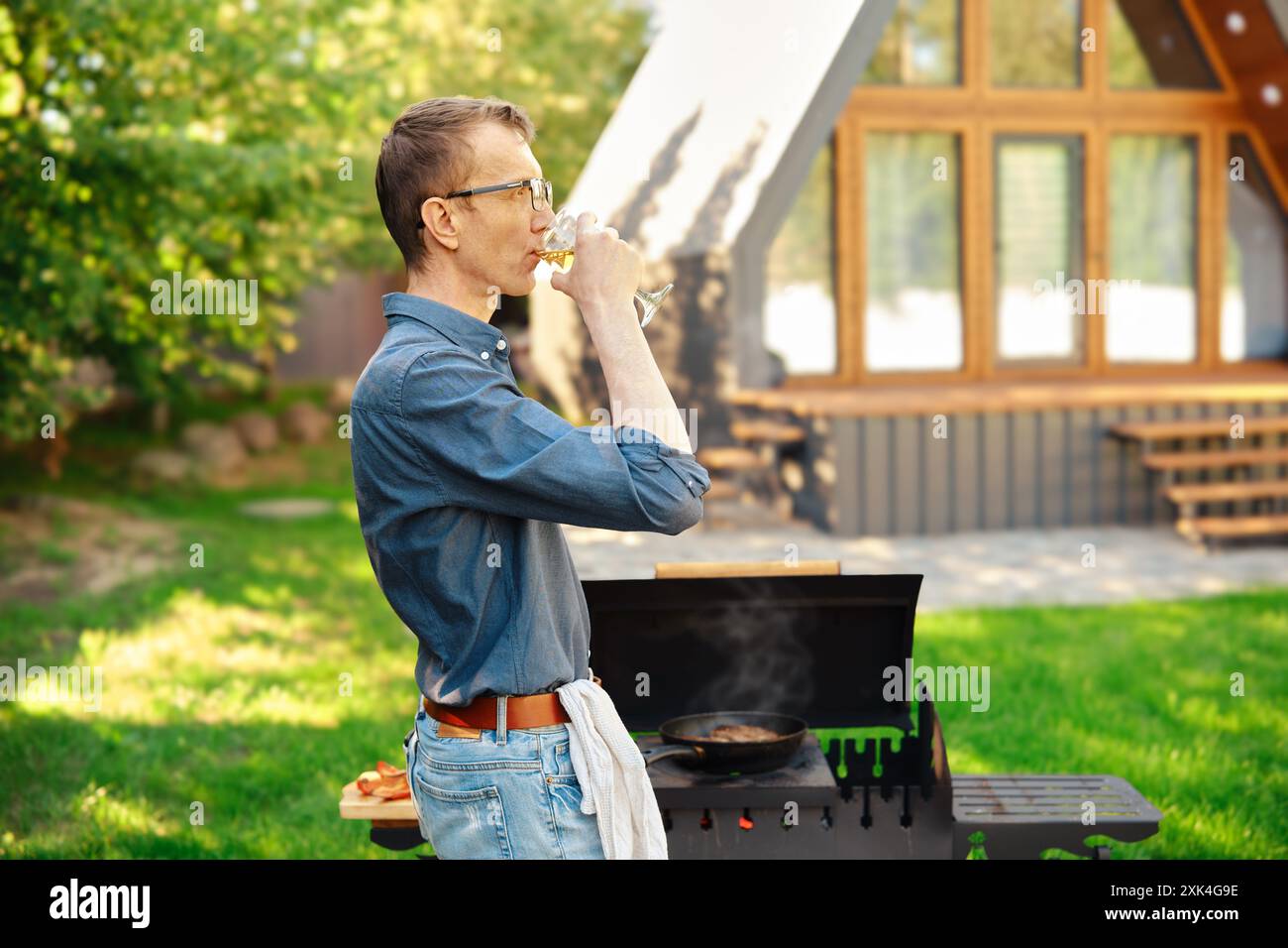 Man standing in middle cabin hi-res stock photography and images - Alamy