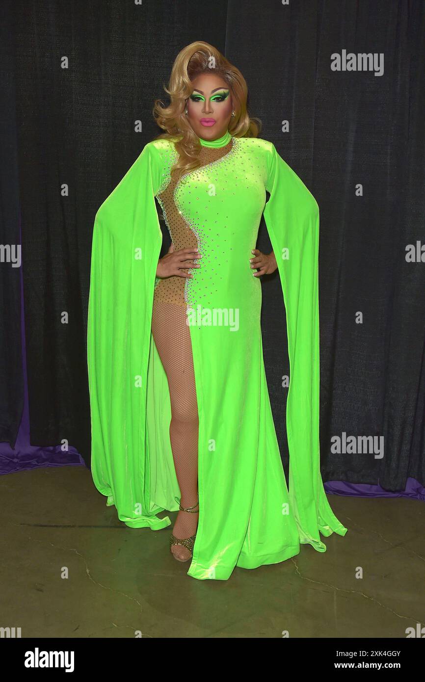 Alexis Mateo bei RuPaul s DragCon LA 2024 im Los Angeles Convention ...