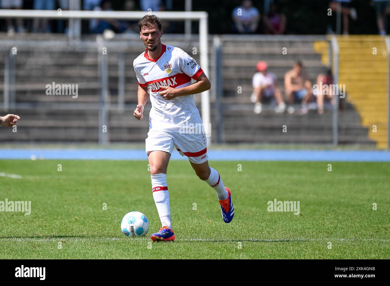 Pascal Stenzel (VFB Stuttgart #15),VFB Stuttgart vs. Fortuna Sitthard ...