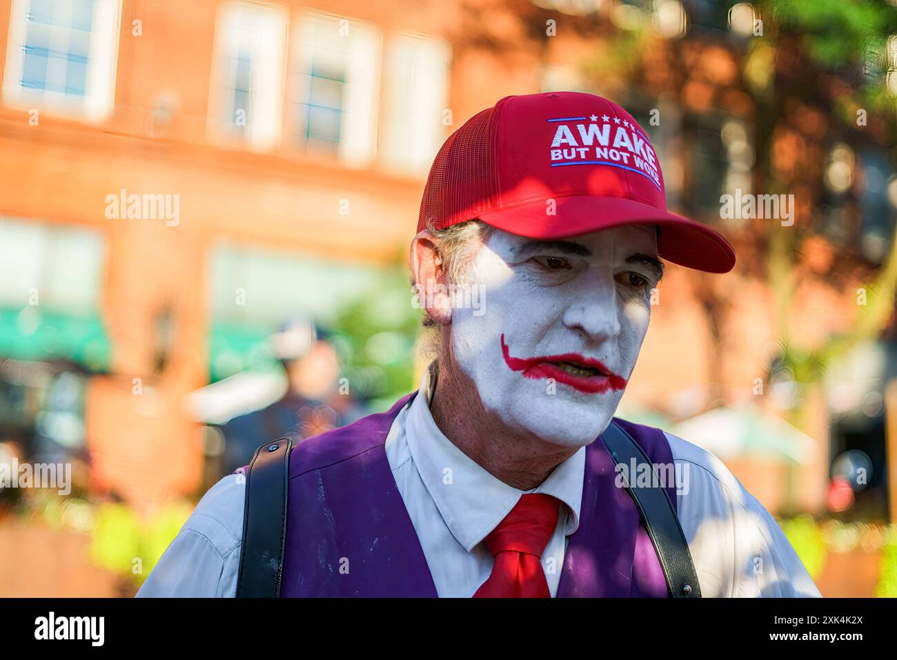 Trump clown hi-res stock photography and images - Alamy