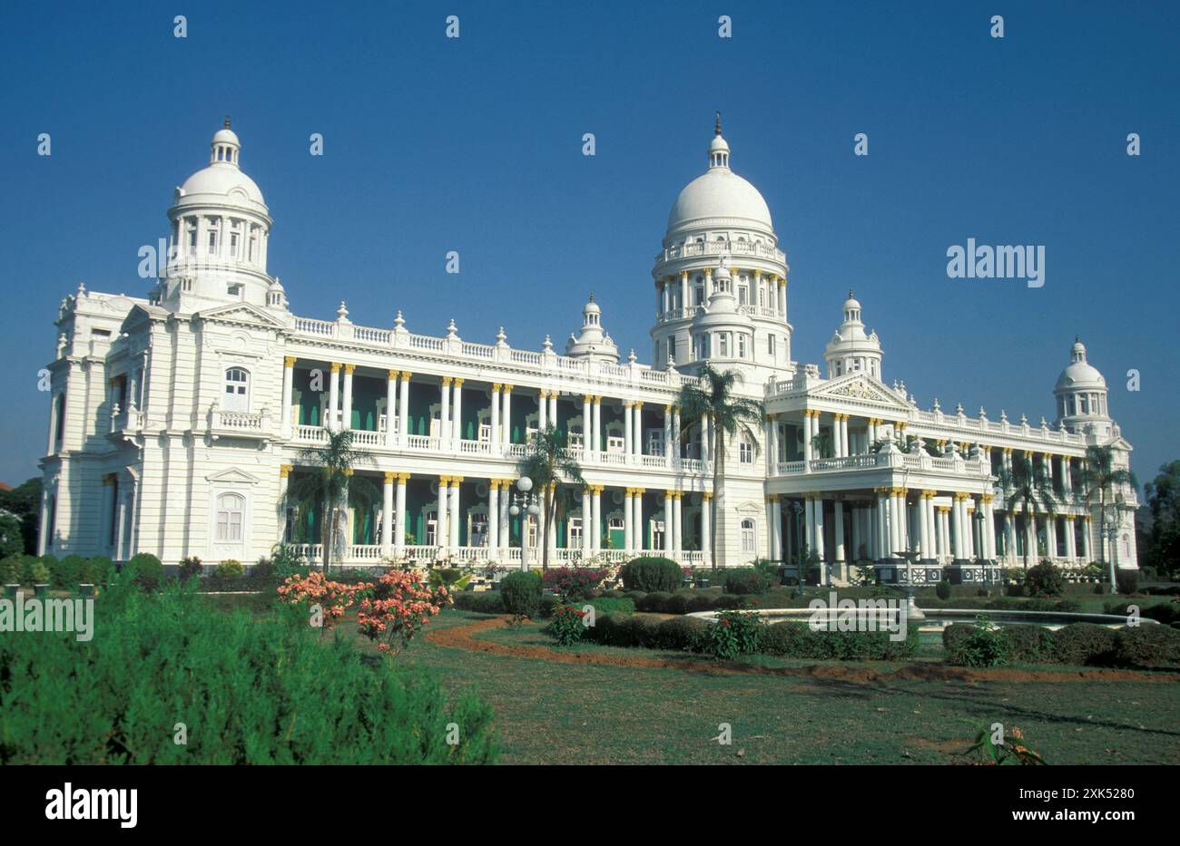 the Lalitha Maham Palace Hotel in the city of Mysore in the Province of ...