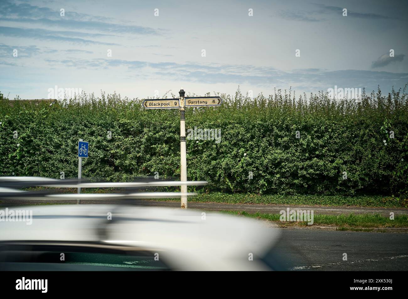 Traffic on the A585 road betweeen Blackpool and Garstang with grade two ...