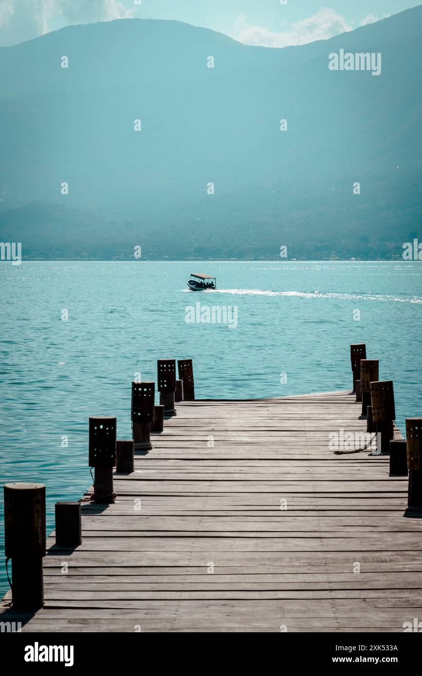 Jetty on Lake Coatepeque, near Santa Ana, El Salvador Stock Photo - Alamy