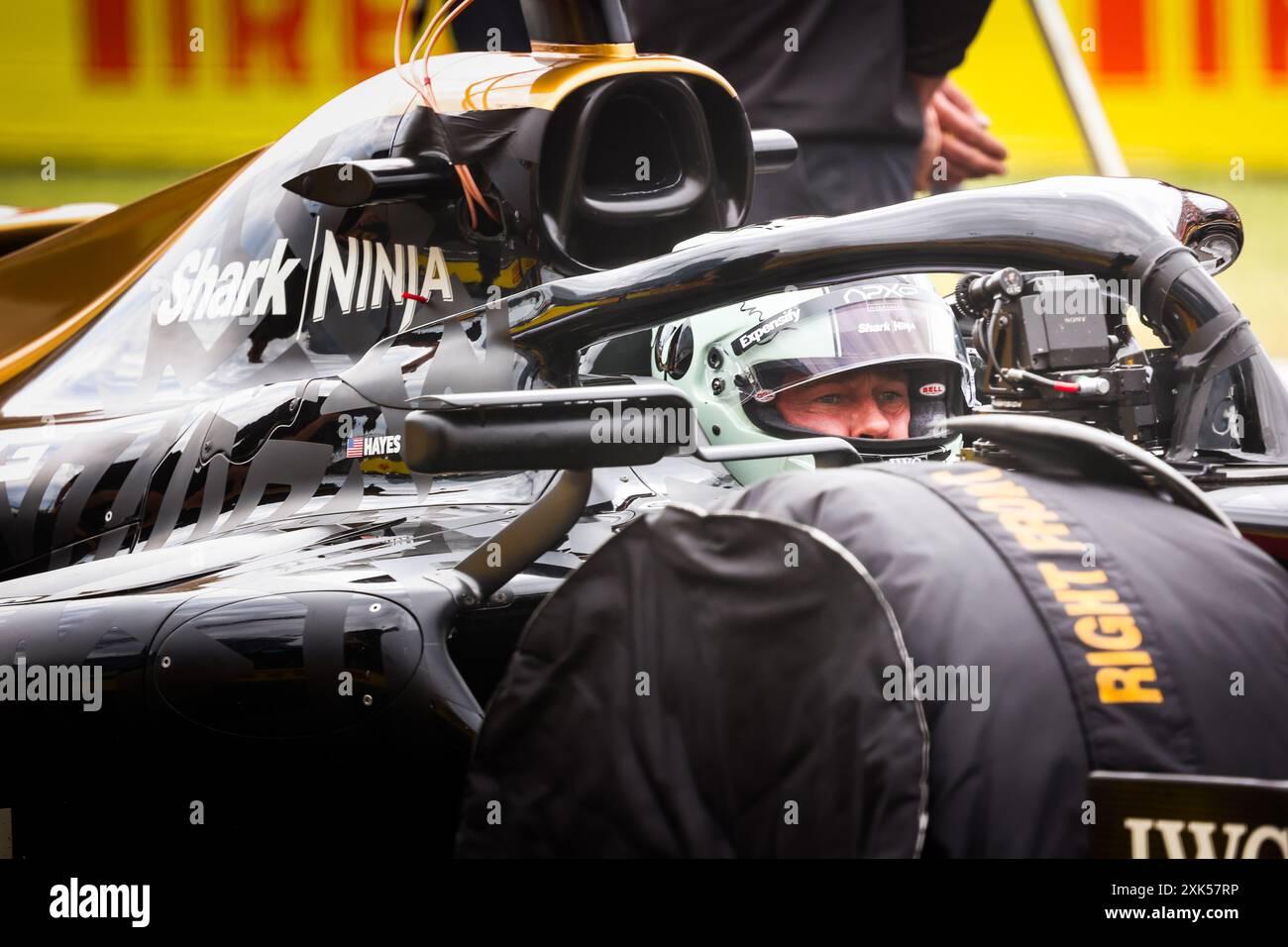 Brad pitt f1 hi-res stock photography and images - Alamy