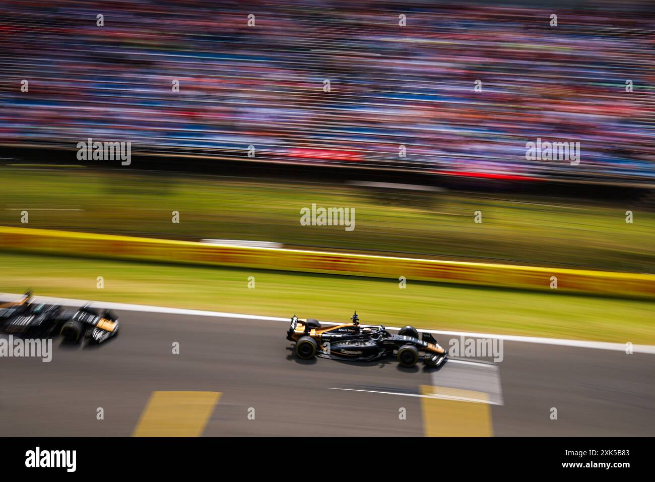 09 APX GP Modified F2 car prepared by Mercedes Applied Science and ...