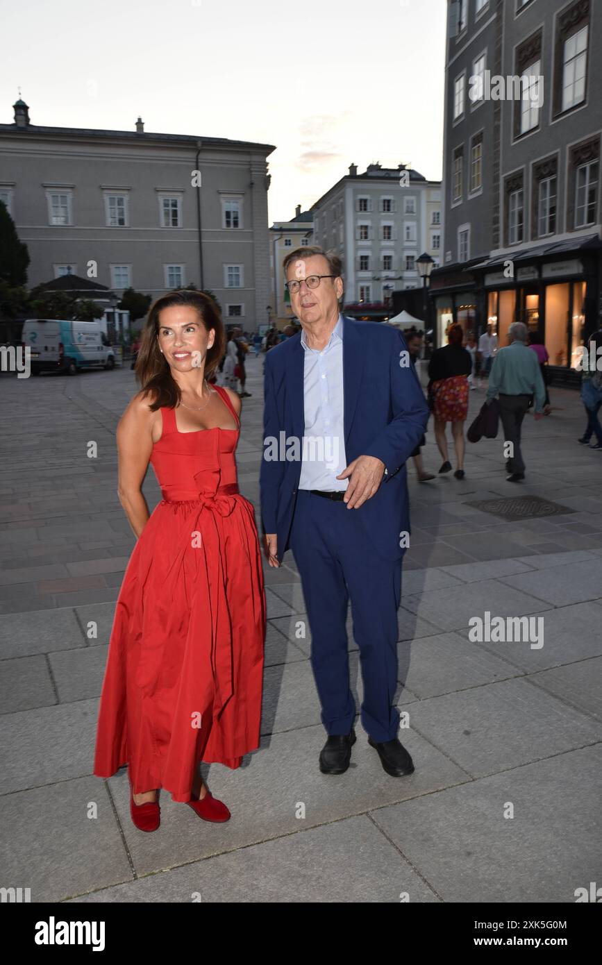 Carolin Sinemus, Designerin, Modeschöpferin, Hans Mahr, Jedermann, 2024 ...