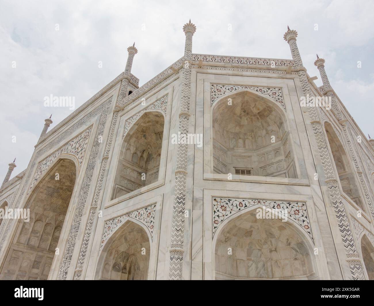 The Taj Mahal in Agra/India (detail of the main building Stock Photo ...