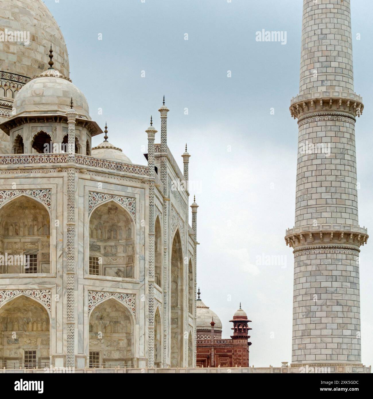 The Taj Mahal in Agra/India (detail of the main building Stock Photo ...