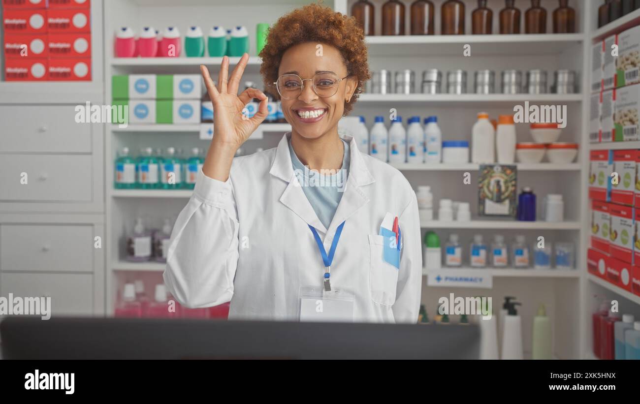 African american pharmacy assistant hi-res stock photography and images ...
