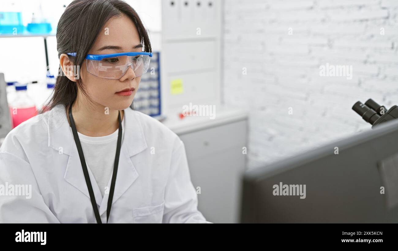 Asianfemale hi-res stock photography and images - Alamy