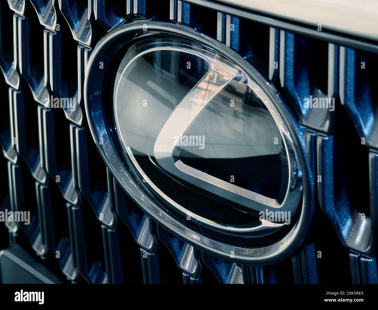 Nuevo Logotipo De Lexus