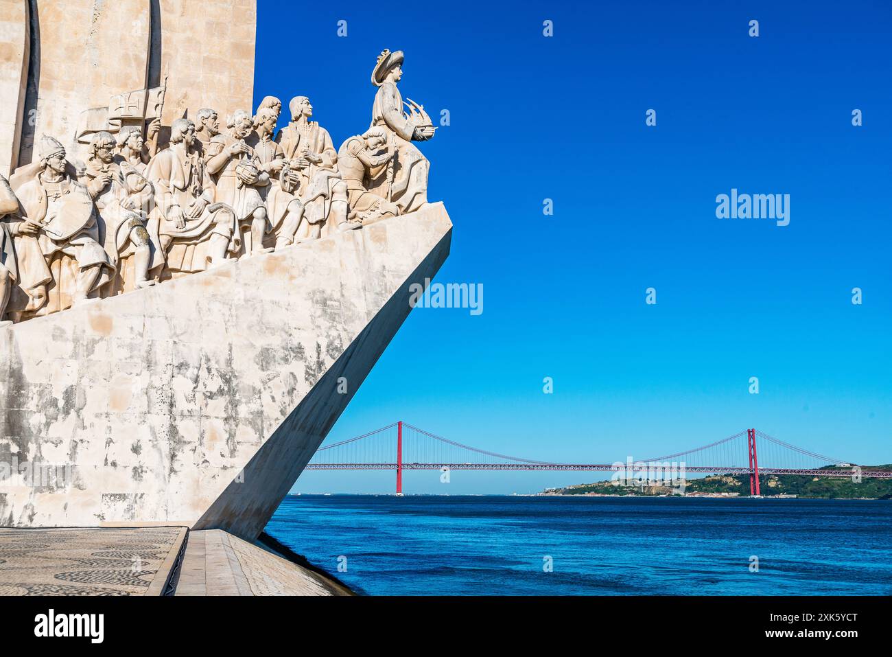 Lisbons iconic structures hi-res stock photography and images - Alamy
