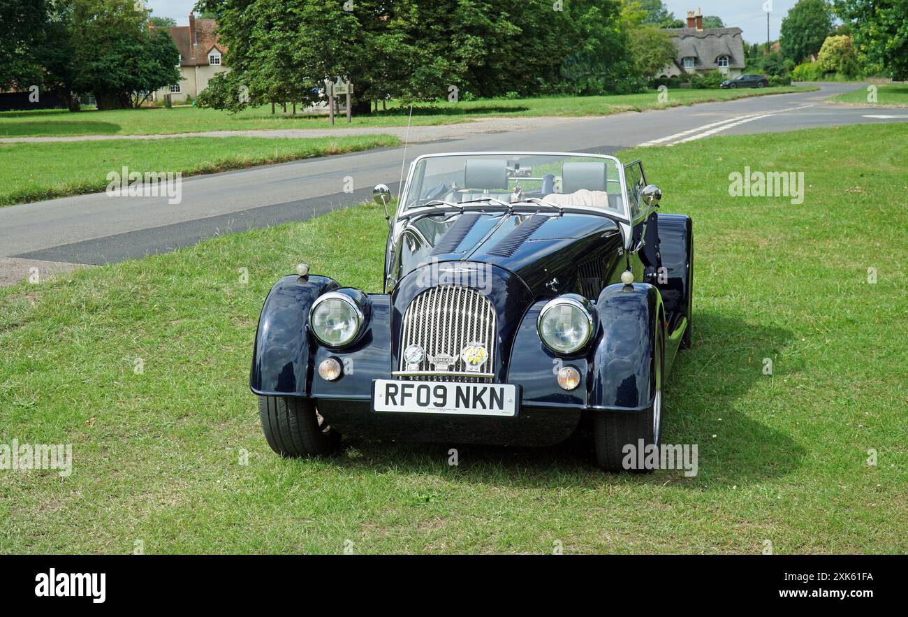 Village car show hi-res stock photography and images - Alamy