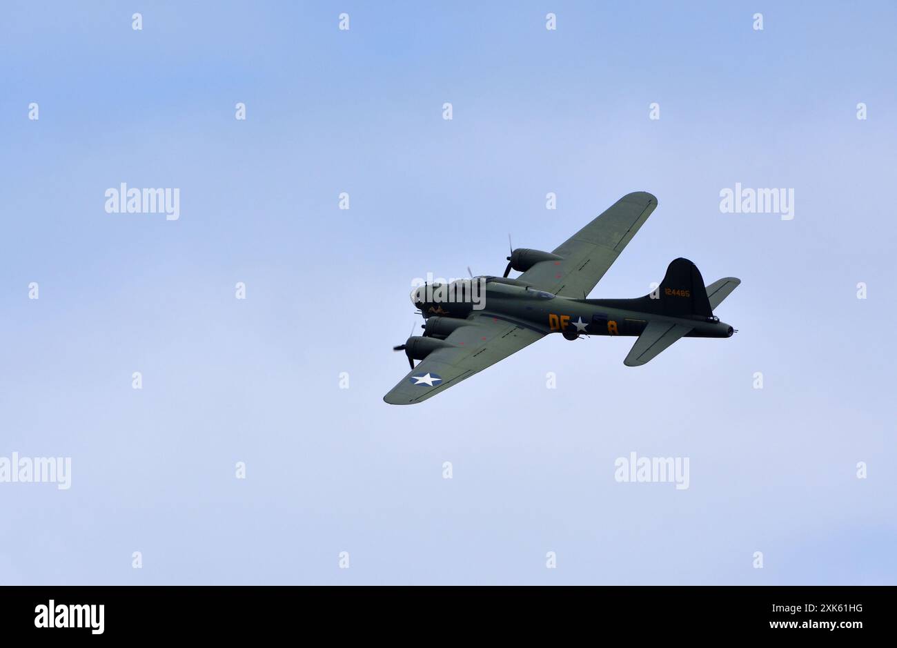 Vintage B-17 Flying Fortress G-BEDF Sally B in flight blue sky Stock ...