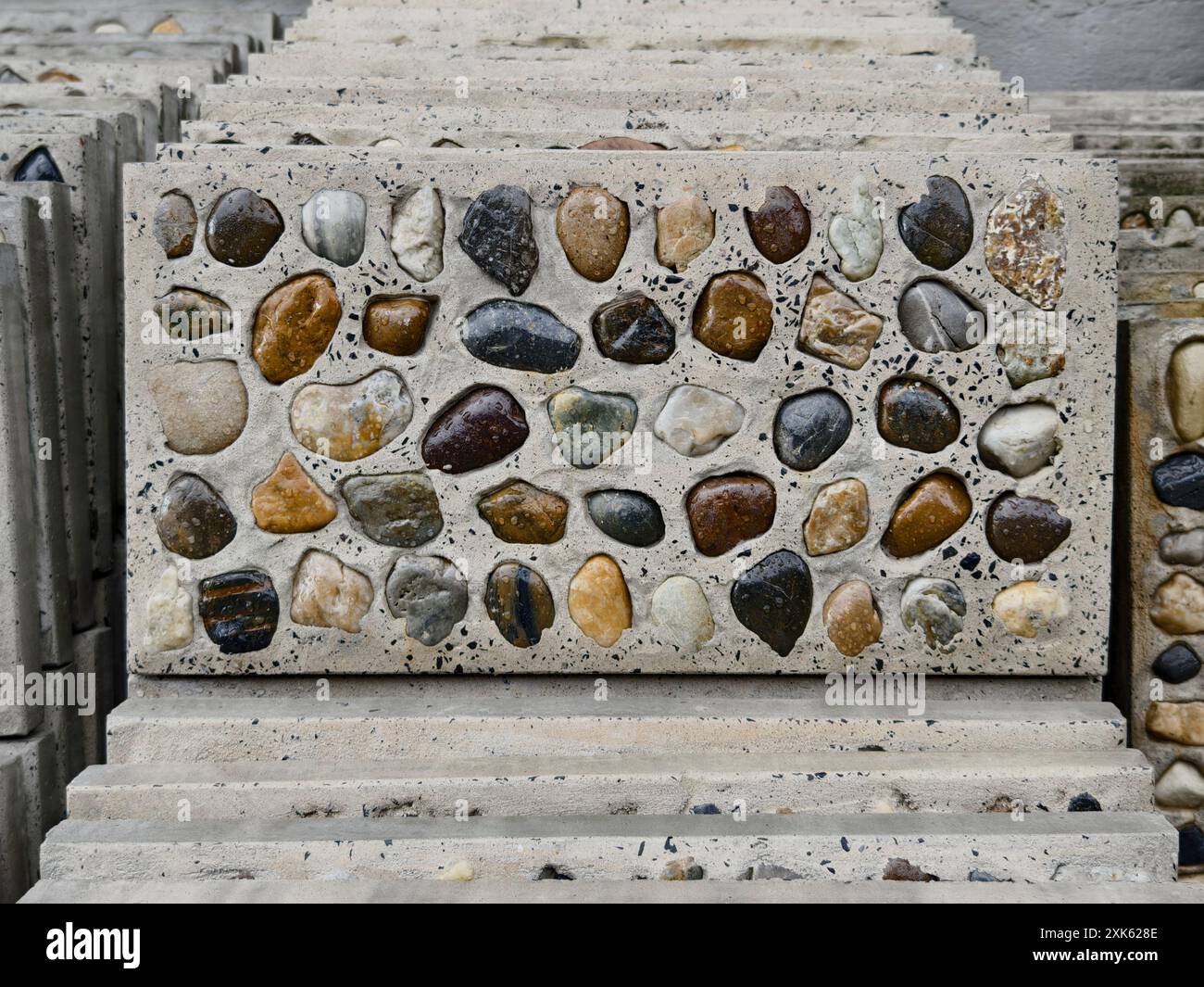 Wall filled with soil hi-res stock photography and images - Alamy