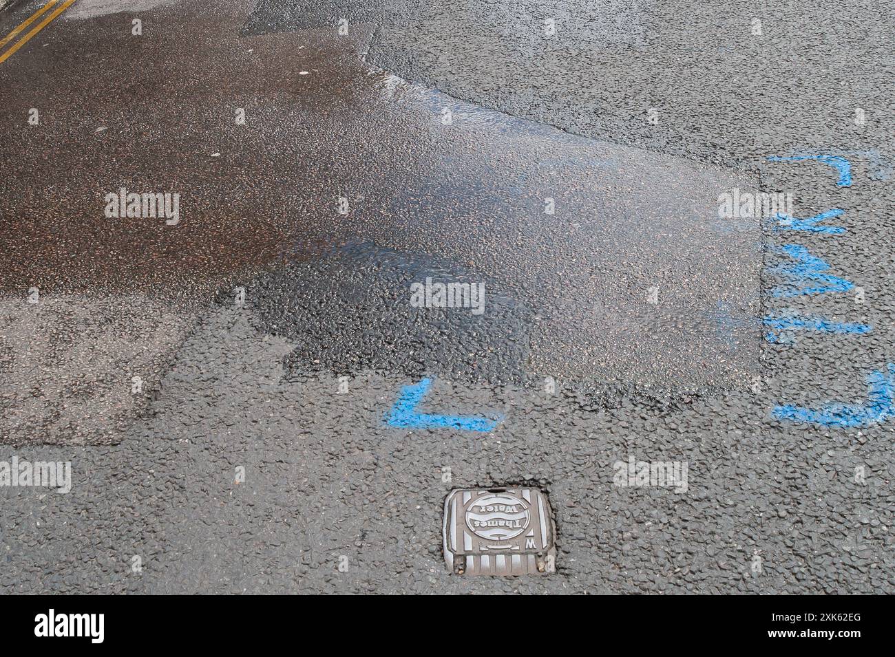 Sewage storm drain uk hi-res stock photography and images - Alamy