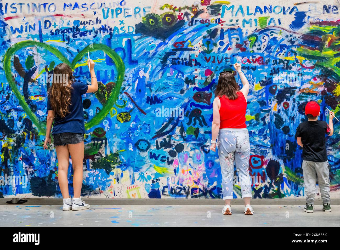 Julie waters hi-res stock photography and images - Alamy