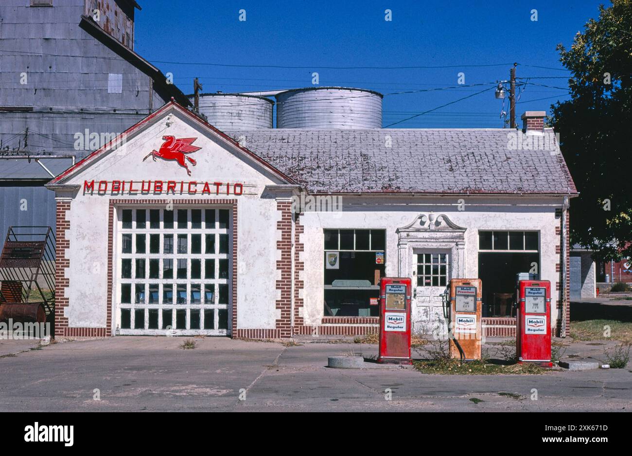 Mobil Gas, Wilson, Kansas, 1980 Stock Photo - Alamy
