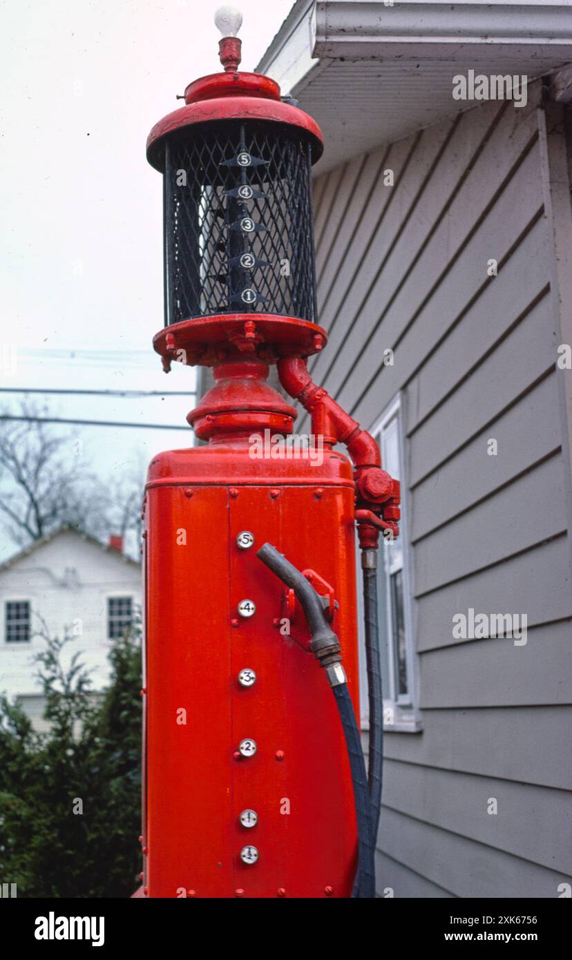 Mobil visible gas pump (detail), Rt. 6, Wyalusing, Pennsylvania 1977 ...