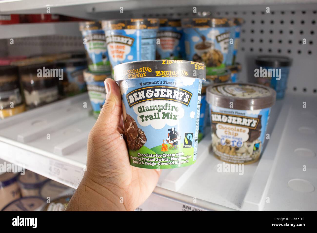 Freezer ice cream carton hi-res stock photography and images - Alamy