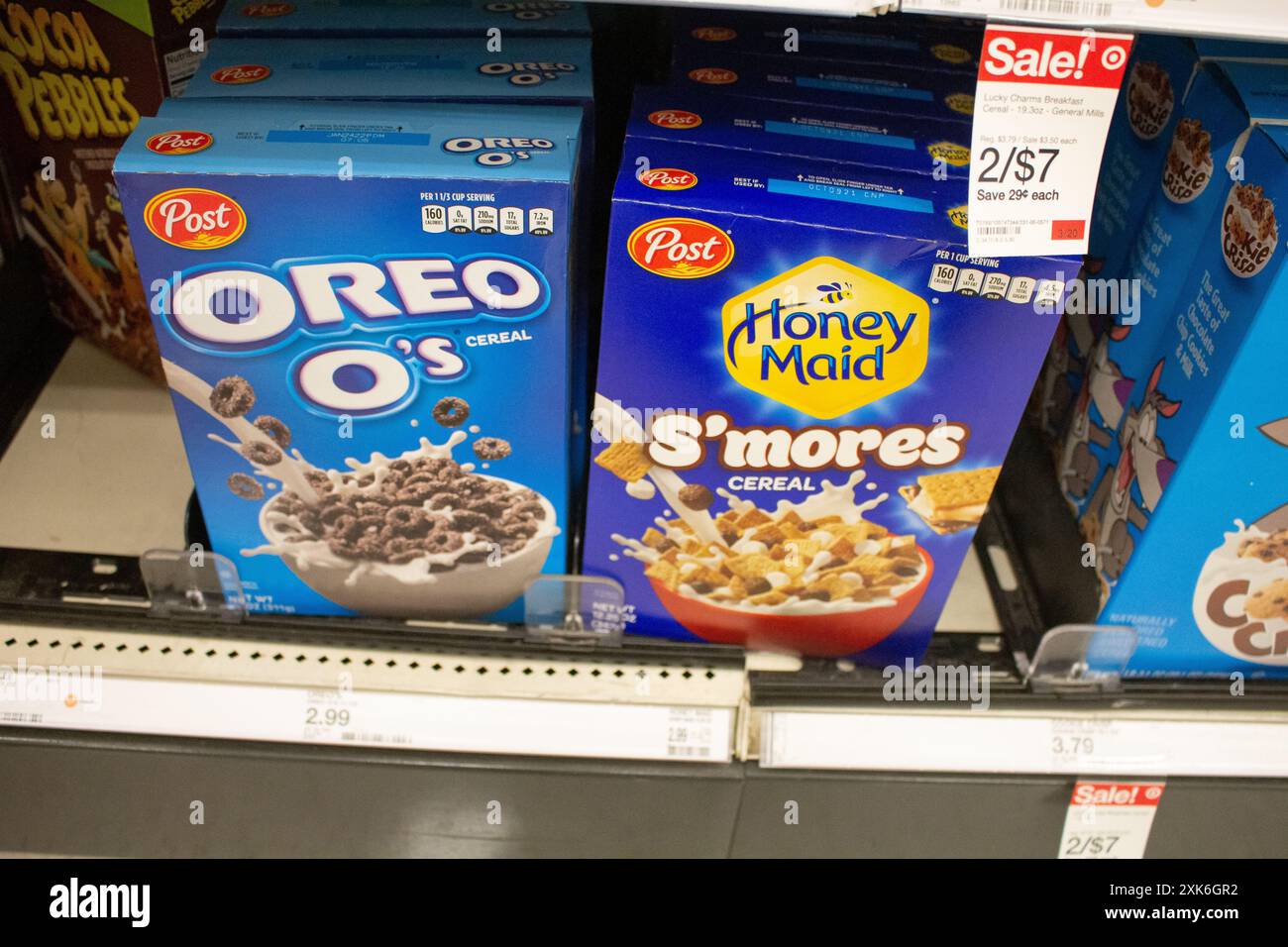Oreo cereals hi-res stock photography and images - Alamy