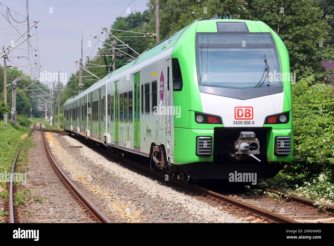 S-Bahn Rhein/Ruhr Linie S9 Die S9 der DB-Regio S-Bahn Rhein/Ruhr durchfährt einen landschaftlich ...