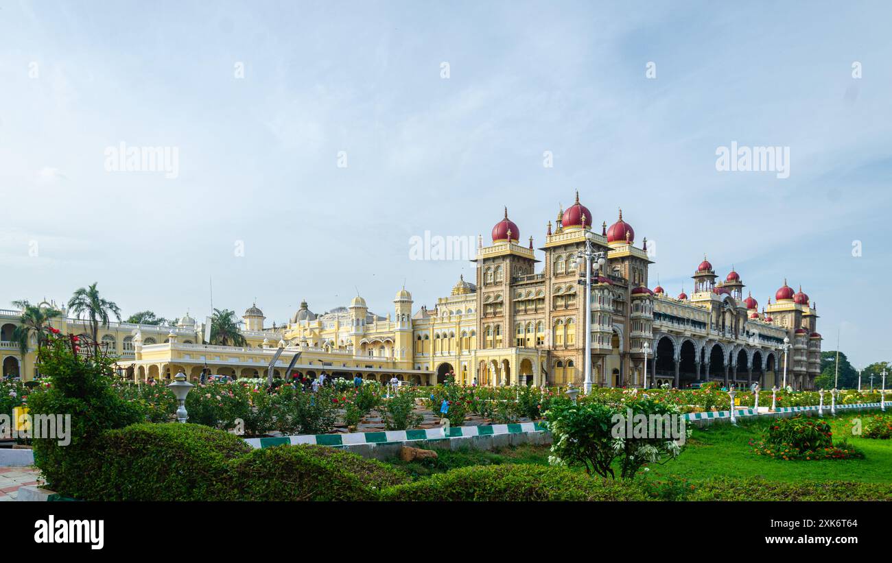 Majestic view of the Mysore Palace Stock Photo - Alamy