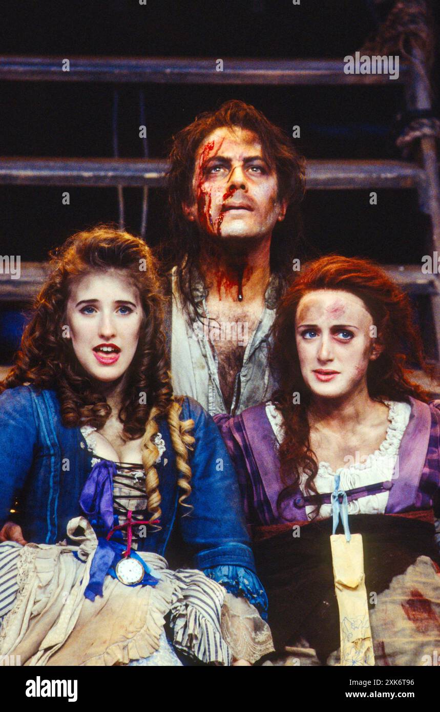 l-r: Elizabeth Renihan (Polly Peachum), David Burt (Macheath), Jenna ...