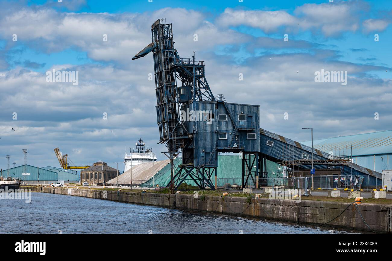 View of industrial structure, Leith harbour, Edinburgh, Scotland, UK ...