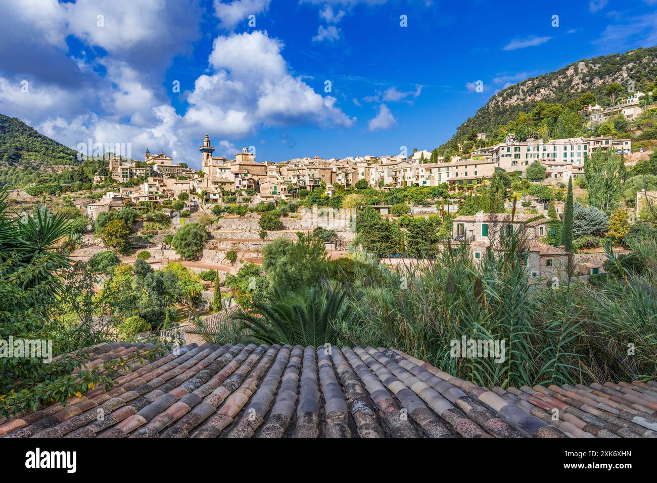 Valldemossa parish church hi-res stock photography and images - Alamy
