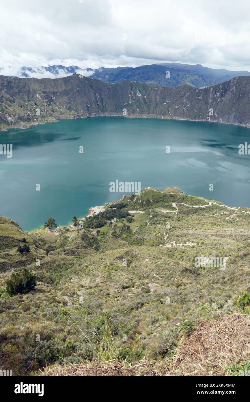 crater lake, Quilotoa volcano, Laguna del Quilotoa, Cotopaxi National ...