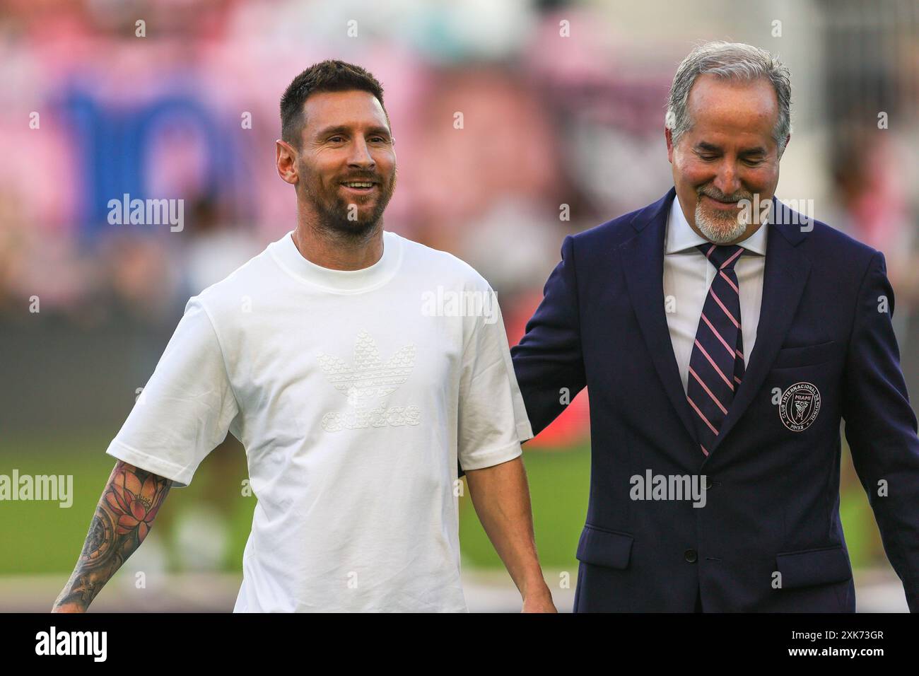 Lionel messi inter miami crowd hi-res stock photography and images - Alamy