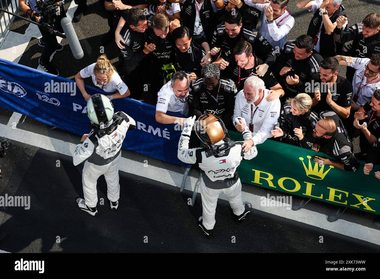 IDRIS Damson Alade-Bo (GBR), actor playing Joshua Pearce, driver of the ...