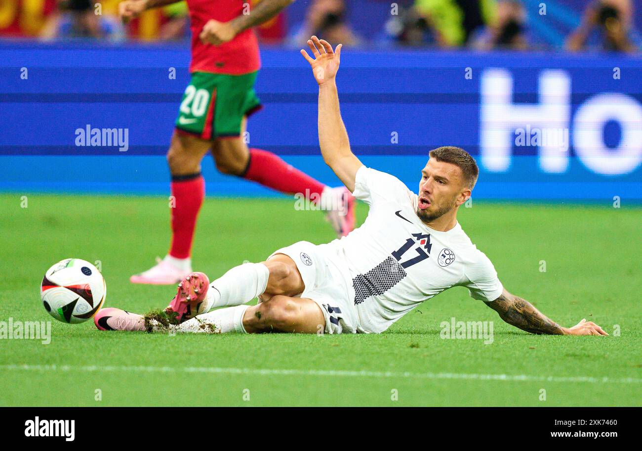 Jan Mlakar, SVN 17 in the best of 16 match PORTUGAL - SLOVENIA 3-0 n.E ...