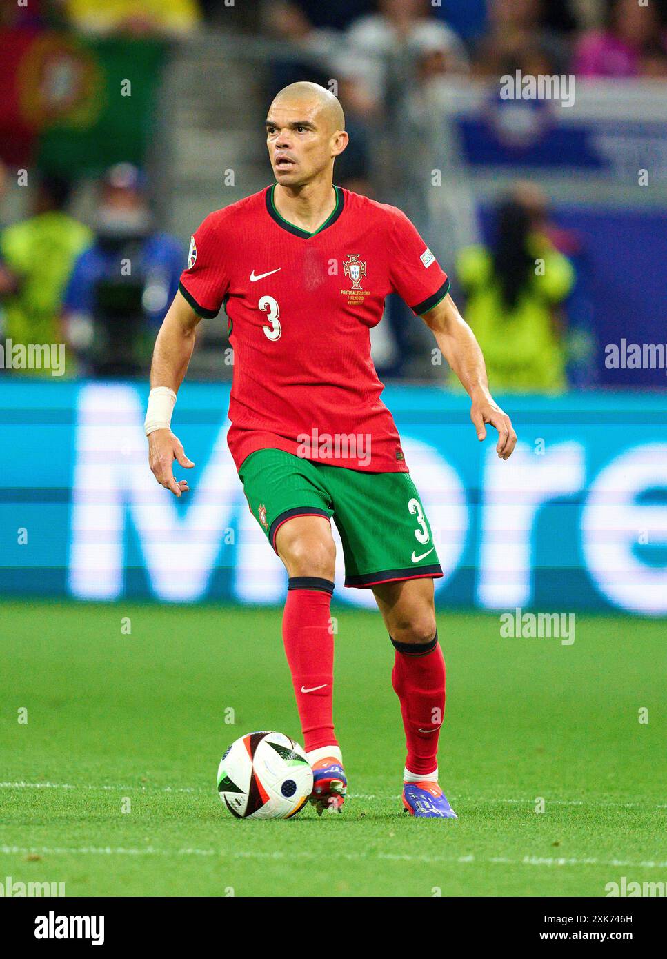 PEPE, Por 3 in the best of 16 match PORTUGAL - SLOVENIA 3-0 n.E. of the ...