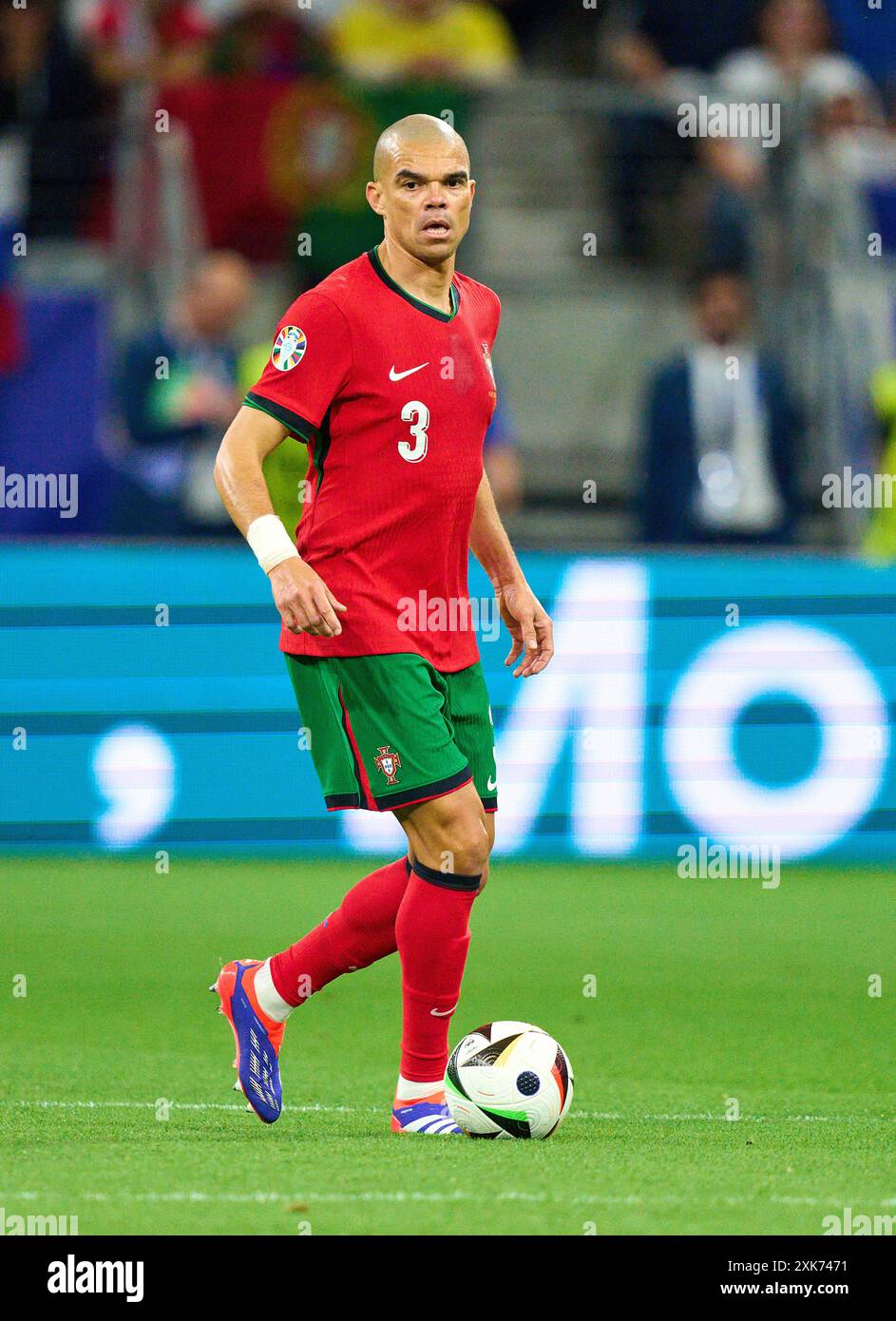 PEPE, Por 3 in the best of 16 match PORTUGAL - SLOVENIA 3-0 n.E. of the ...
