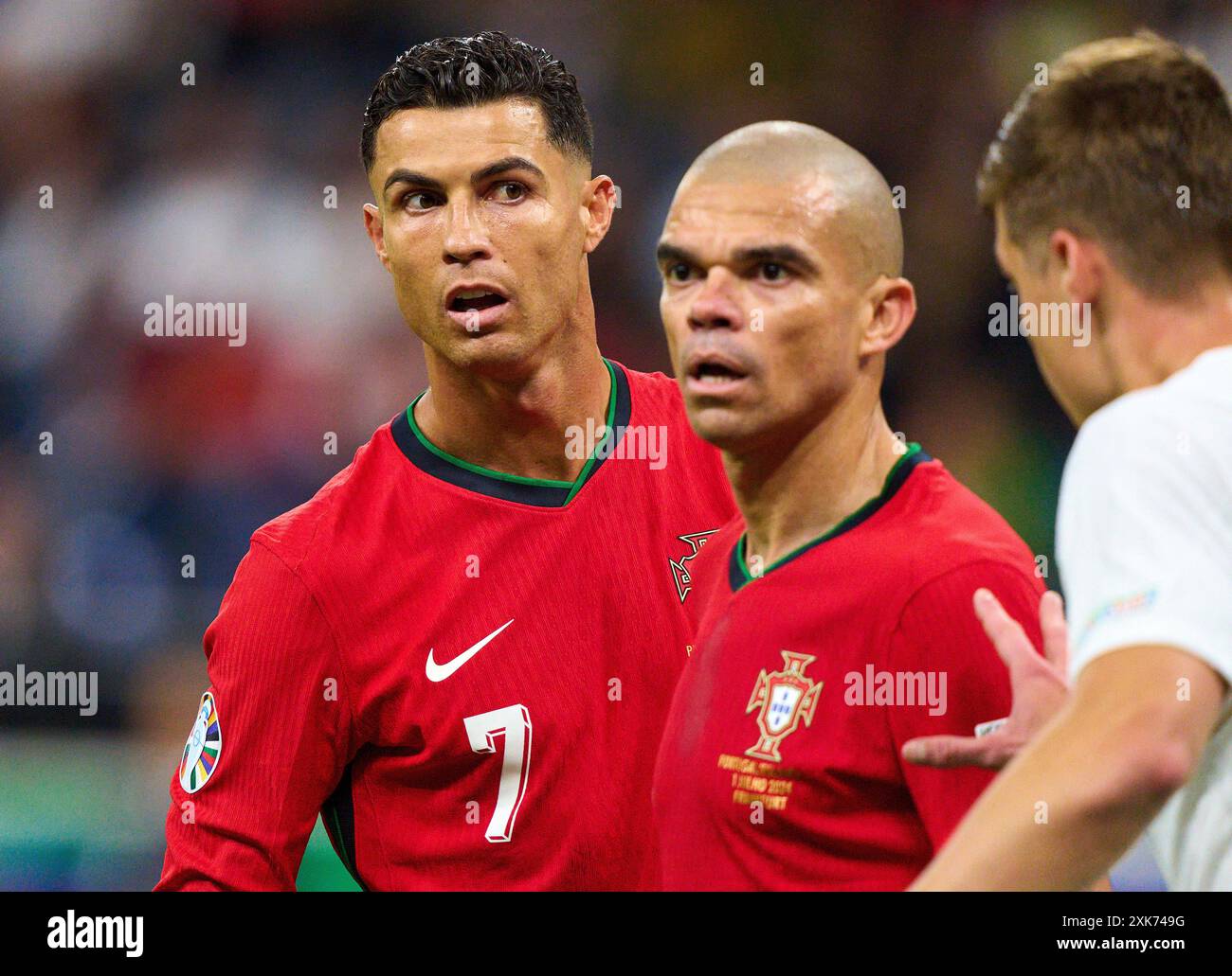 Cristiano RONALDO, Por 7 PEPE, Por 3 in the best of 16 match PORTUGAL ...