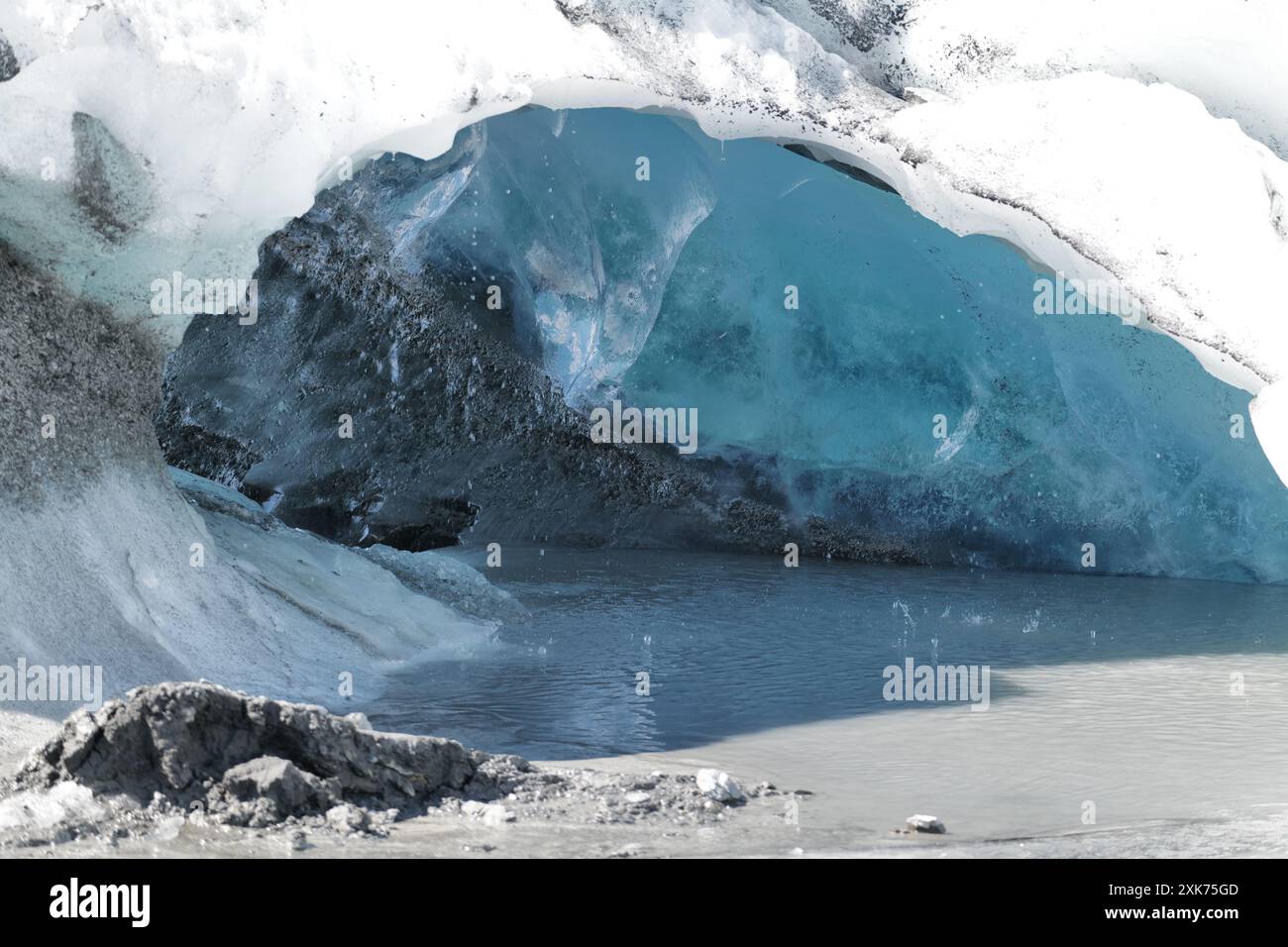 Hiking Alaska’s Matanuska Glacier fed by Mount Marcus Baker in the ...
