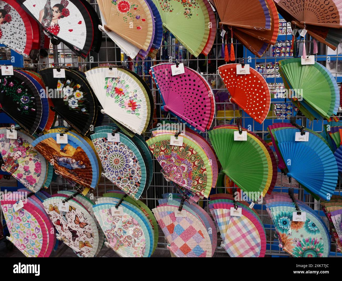 Fan traditional spanish hi-res stock photography and images - Alamy