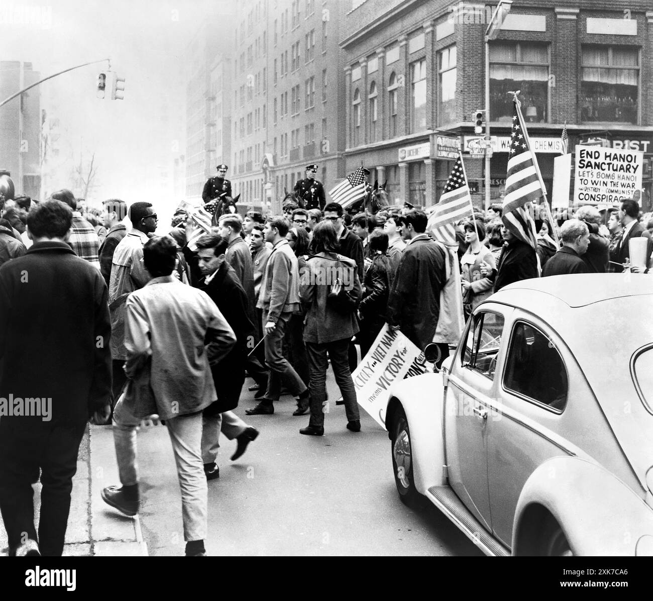 Anti communism hi-res stock photography and images - Alamy