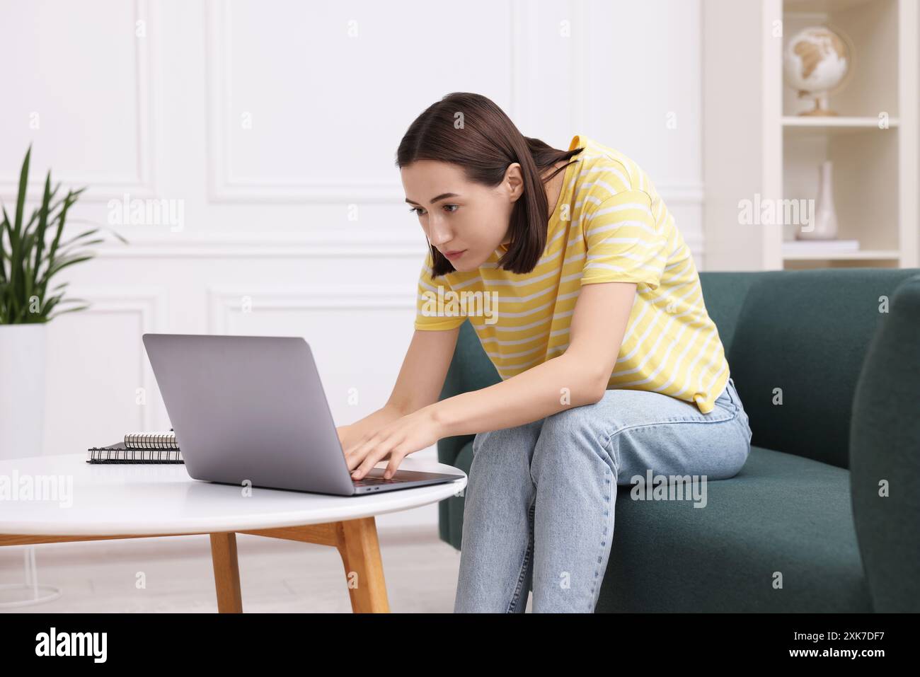 Correct posture sitting laptop hi-res stock photography and images - Alamy