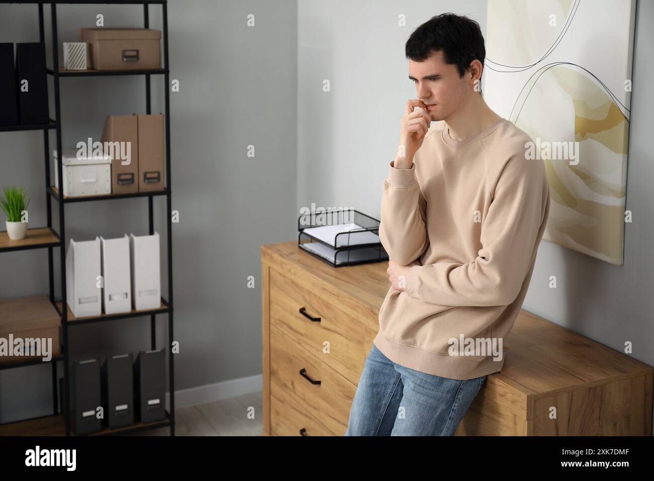 Embarrassed office worker hi-res stock photography and images - Alamy