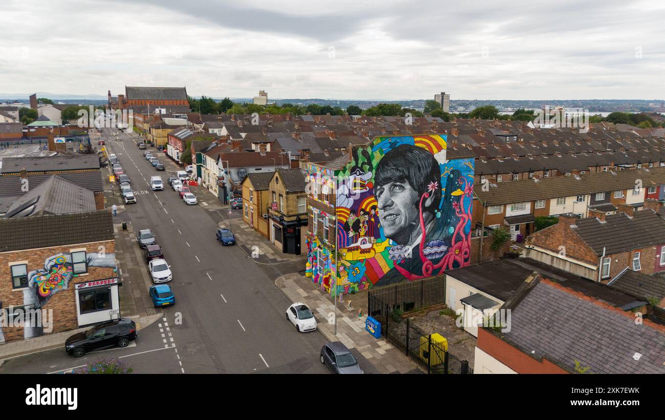 Ringo Starr's Childhood Home 10 Admiral Grove, Liverpool with a mural ...