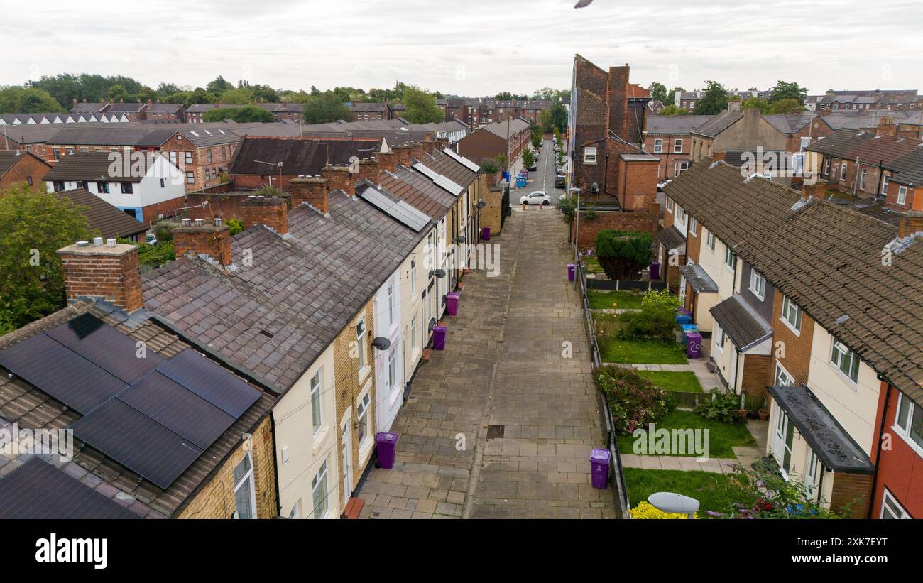 Ringo Starr's Childhood Home 10 Admiral Grove, Liverpool (pink paint ...