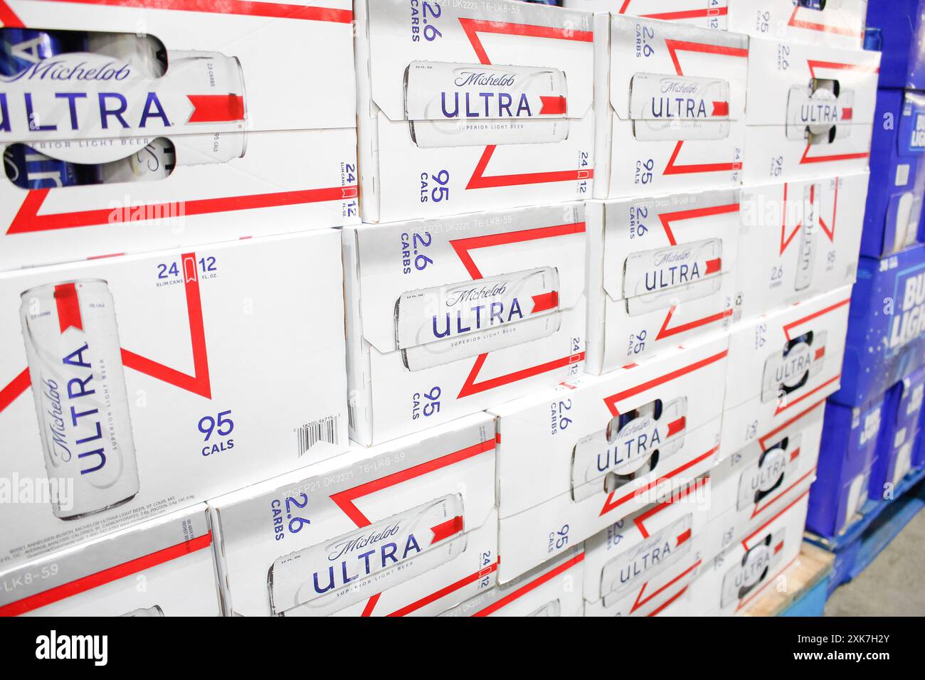 Michelob logo hi-res stock photography and images - Alamy